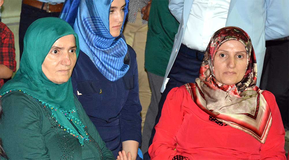 Adır – Bir Sevda Durağı